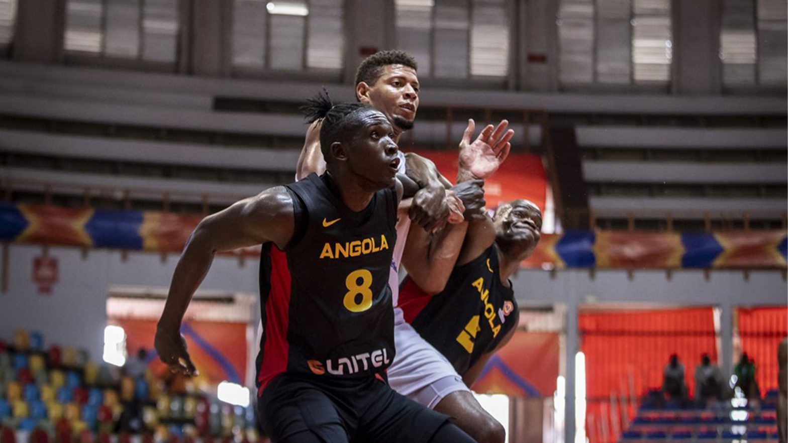 Athletisch und physisch: Angolanischer Nationalspieler Jilson Bango ...